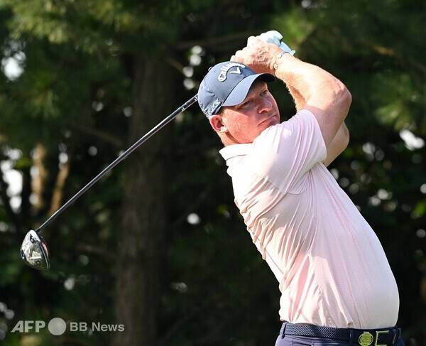 42세 노리스, 일본 최종전 JT컵 '두둑한' 역전 우승…류현우 24위, 송영한 25위 [JGTO]