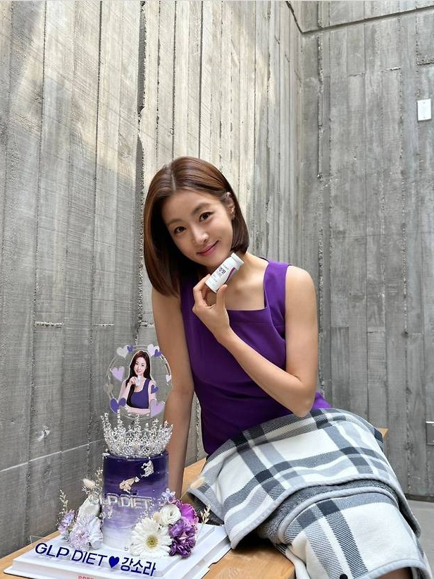 강소라 살 빠지니 미모도 리즈 갱신 세련된 퍼플 미니드레스룩 스타와 라이프