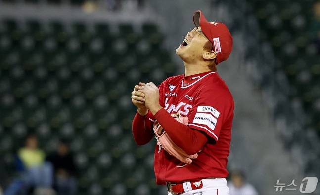 Era 꼴찌 굴욕 최악의 시즌 보낸 김광현 2025시즌 캡틴 중책 맡고 반등 성공할까
