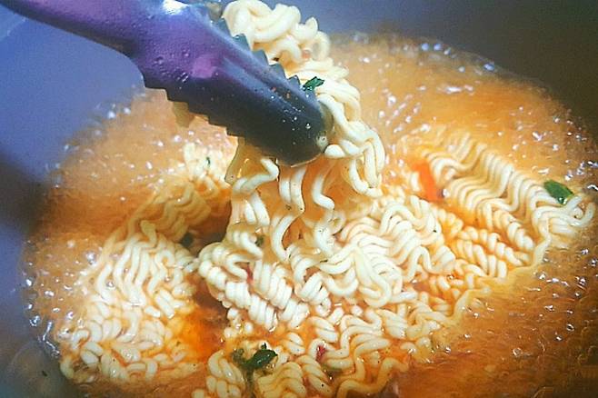 라면은 이렇게 끓이세요 똑같은 라면이 2배로 맛있어져요 쏙쏙팁
