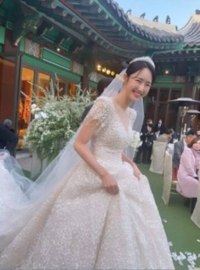‘6개월 만에 이혼 발표 사실 이혼이 아니었다 셀럽스케치