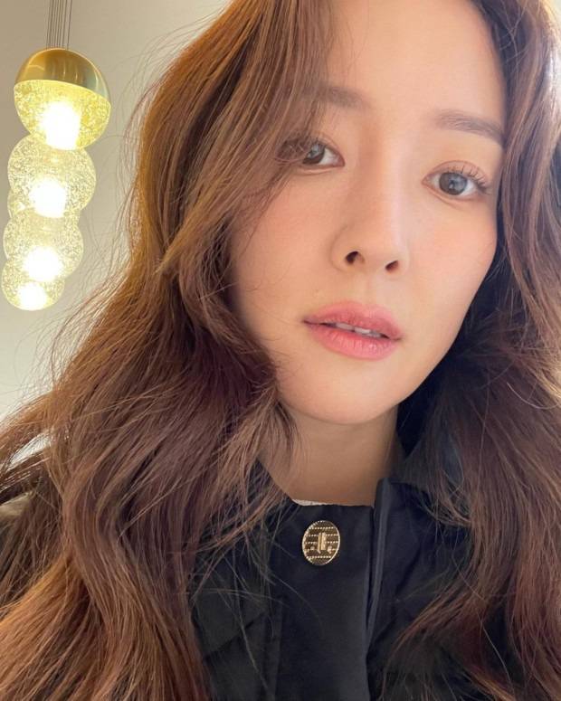 미혼인 줄 알았는데 결혼 11년 만에 이혼소식 전한 여배우 스포엔 뉴세이