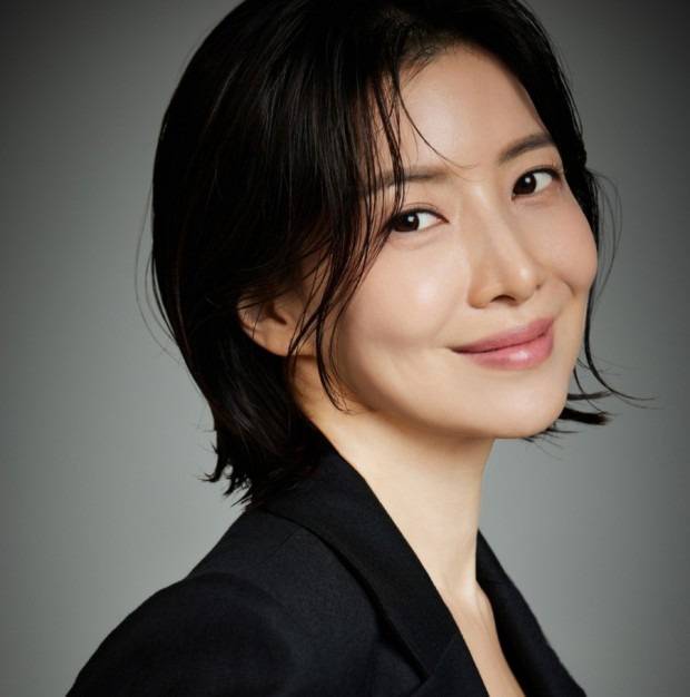 걸그룹인 줄 알았는데 46세 미혼인 초동안 탑여배우 스포엔 뉴세이