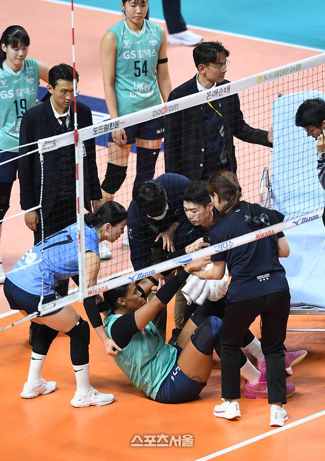 ‘이보다 불운할 수 없다 Gs칼텍스 실바 회복에 총력전아시아쿼터 금주 내로 결정