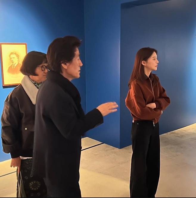 차예련 ♥주상욱과 반고흐 전시회에 감격 까만 바지 맞춰 입은 알콩달콩 시밀러룩 뷰티는 내운명