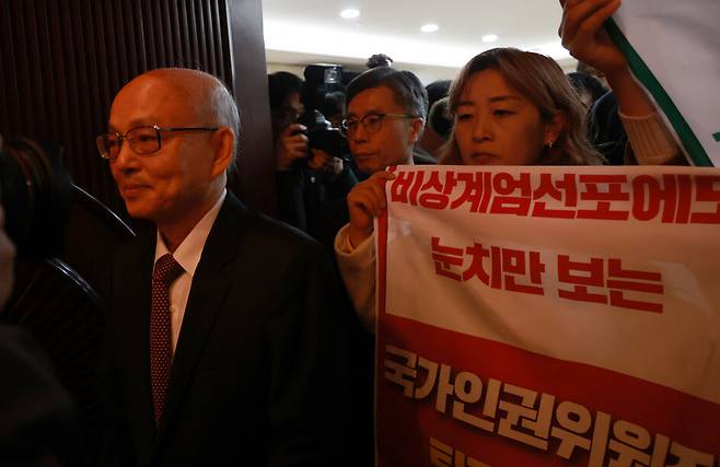 ‘내란 침묵 안창호 인권위원장인권상 수상 김혜선 노무사 반납”