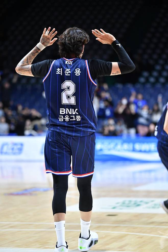 ‘42점’ 최준용의 ‘쇼타임’, 선두 SK의 10연승 도전도 막았다···KCC는 홈 3연승 질주
