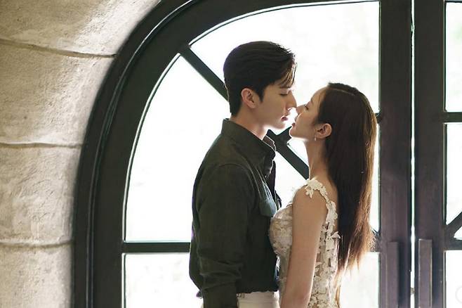 4년 동안 한 번도 안 걸리고 몰래 연애하다가 결혼까지 성공한 연예인 부부 요즘뭐하니