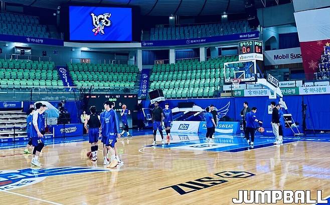 경기 전 골대 교체 훈련 루틴 깨진 Kcc