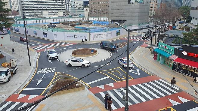 겨우 19만 지키고 있다회전교차로 교통사고 막는 이 방법
