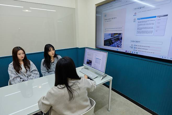 졸업생 3000명 이상 대학 중 취업률 4위안주하지 않겠다”