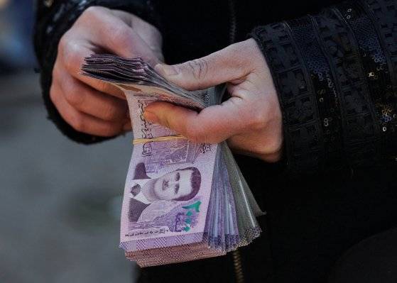 이란 돈 70조 먹튀한 아사드 정권 러엔 3500억 현금뭉치 날라