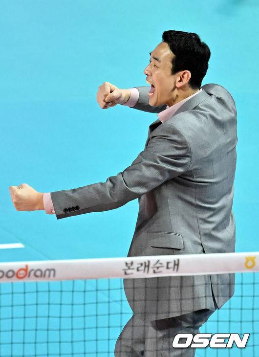 ‘16연승 흥국생명 격파’ 고희진 감독, 상대 코치 과한 항의도 받아넘겼다 “우리 역할은 선수들 빛나게 하는 것” [인천 톡톡]