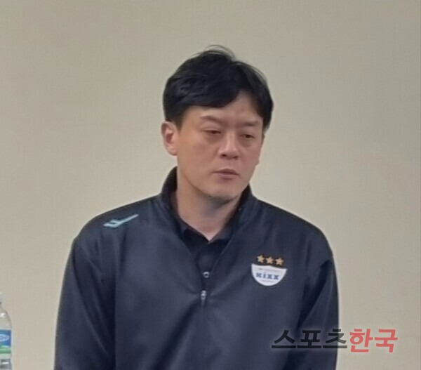 결국 11연패 Gs칼텍스 감독도 실바 없는 곳에서도 터져야하는데 장충에서