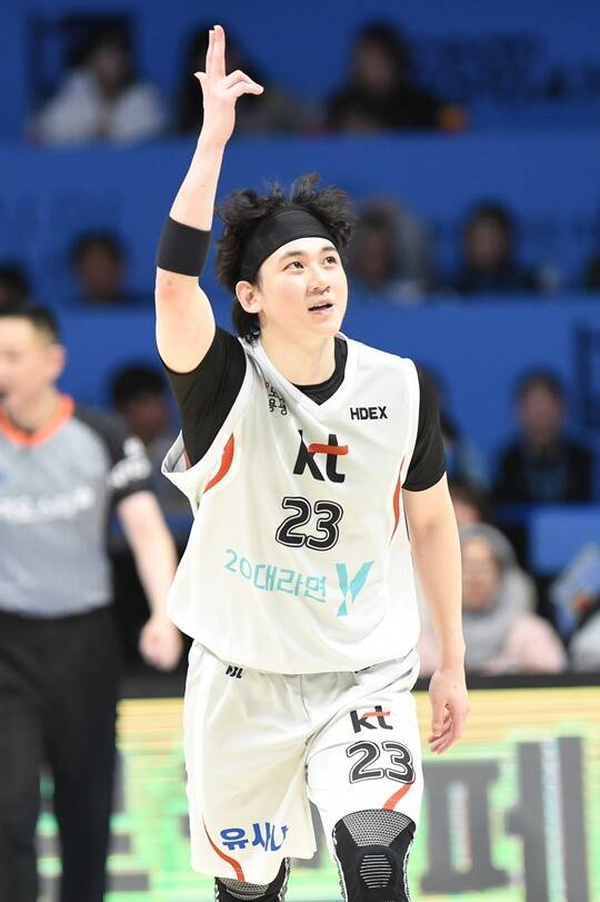‘kt 선수 중 유일한 두 자리 득점 박준영 결과는 ‘소노의 11연패 탈출