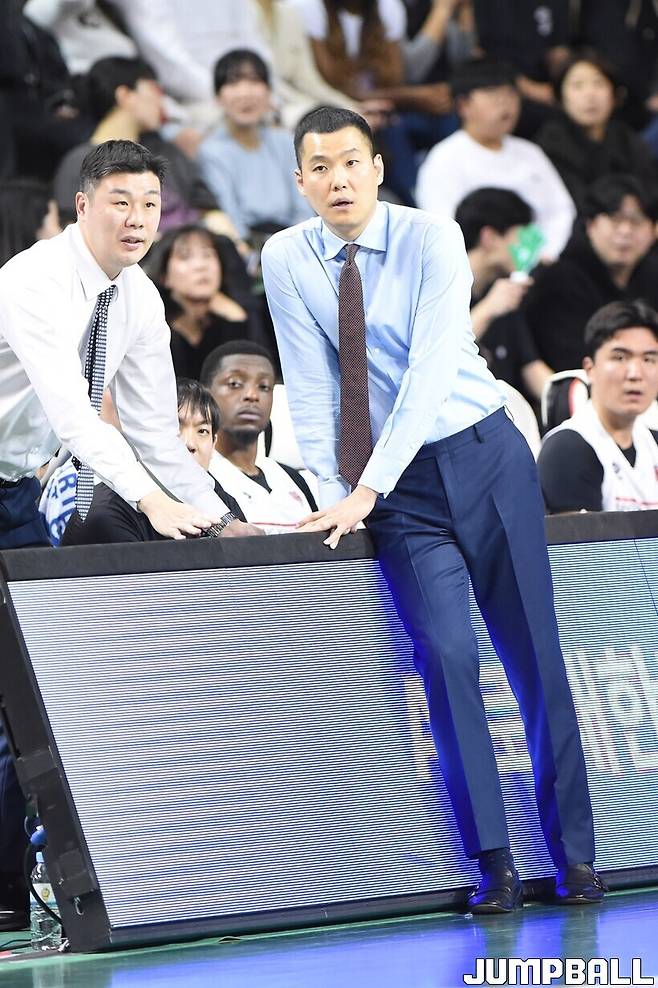 웜업터뷰 아직도 적응 안되는 자리 감독님 빨리 오셨으면” 2연승 도전하는 정관장 최승태 코치