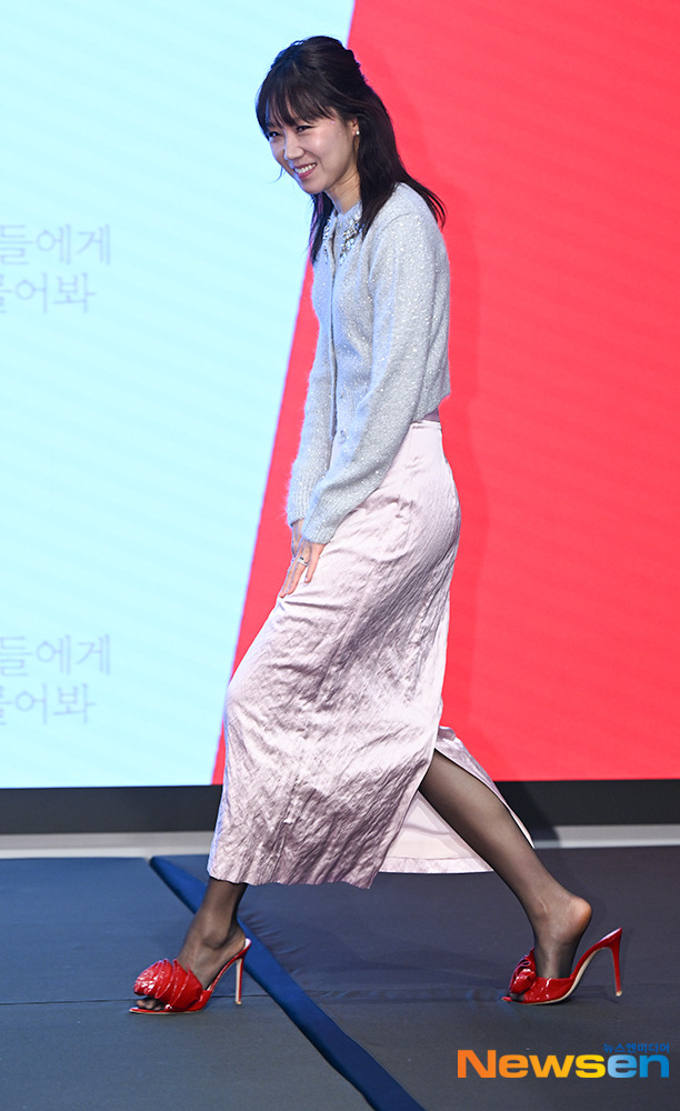 역시 공효진 꽃치마빨간 하이힐‥원조 완판녀 패션