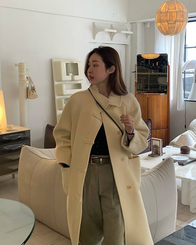 차정원 35살 맞아 아이보리 코트 입고 포근한 겨울여신 웰니스라이프