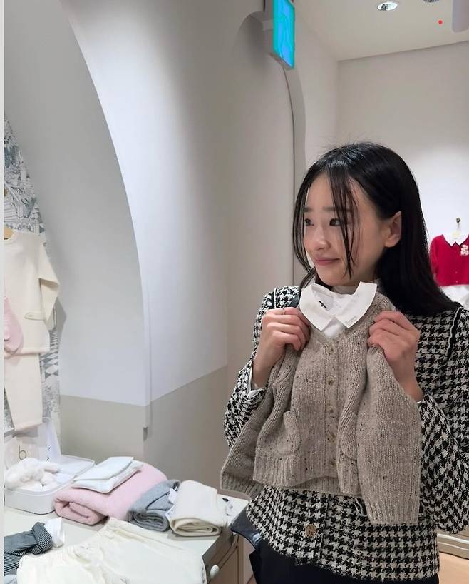 손연재 턱받이 같은 아들옷 쇼핑 우아한 요정 엄마의 체크 재킷 백화점 나들이룩 뷰티는 내운명