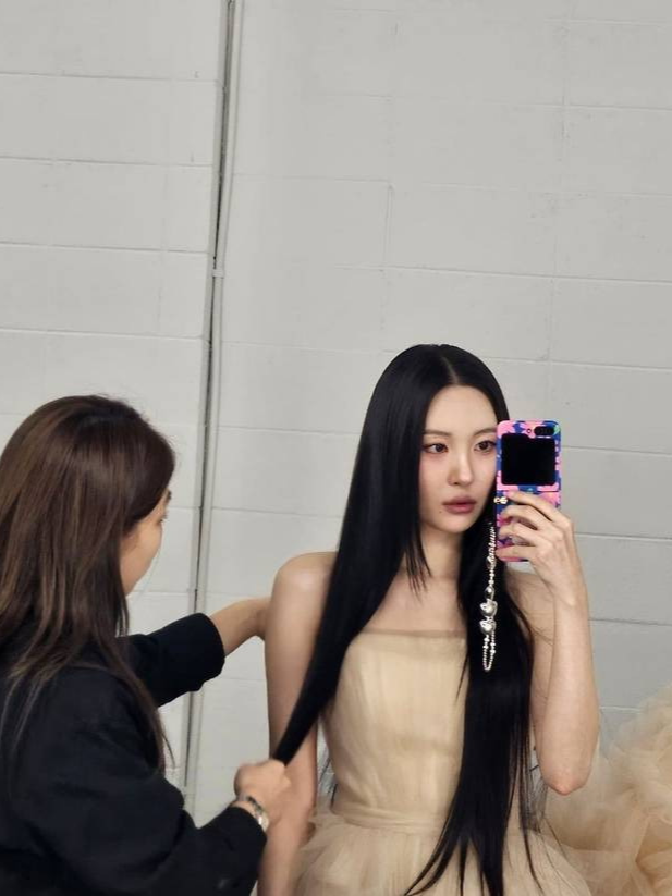 선미 파도보다 더 강렬한 비치웨어룩 휴양지에서 여름 감성 장착 스타와 라이프