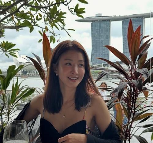 이시영 아들과 싱가포르 럭셔리 母子 여행‘6억 학비도 빛난 우아美