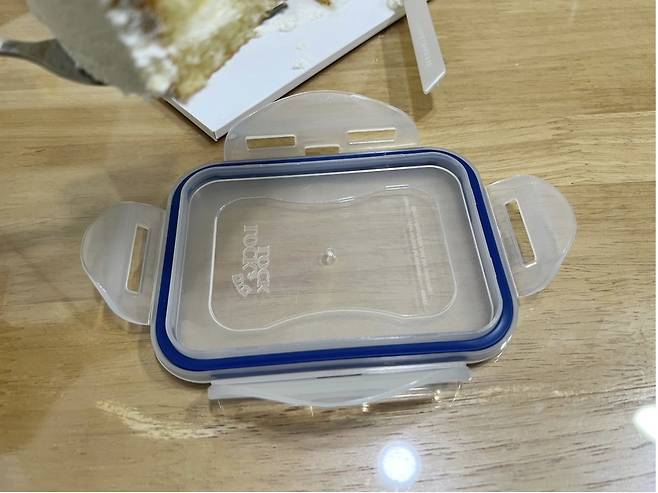먹고 남은 크리스마스 케이크는 이렇게 보관하세요~ 오늘살림루틴