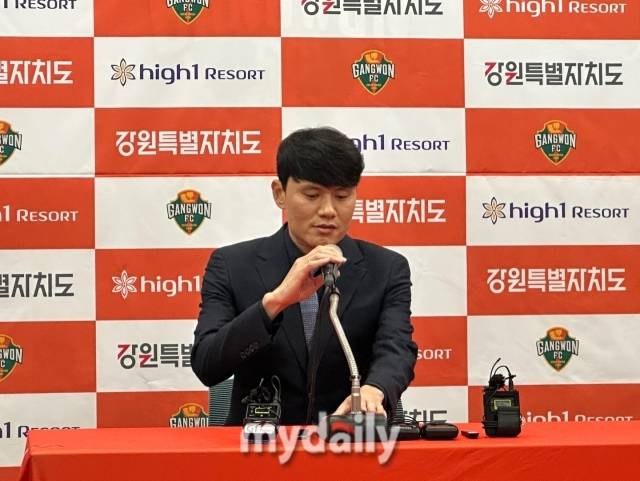 드디어 찾아온 정경호 타임 코치 맡은 지 10년 만에 정식 감독소중한 기회 시행착오 겪었다 Md강릉