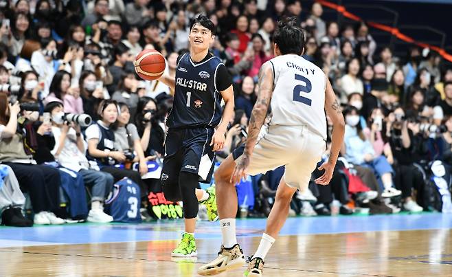 올스타 투표 1위 유기상은 허씨 형제와 함께이에 맞서는 최준용과 이정현