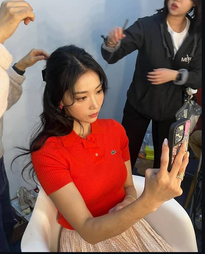 1분만에 출산한 황금골반 애엄마 안믿기는 신이 내린 S라인 여배우 트위드 셋업룩 뷰티는 내운명