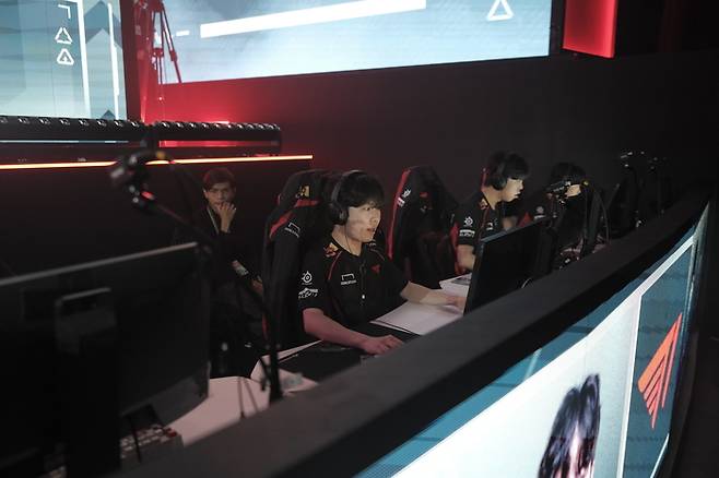 T1 Pgc 5위 ‘파란→이래서 ‘지휘자가 중요‘쏘닉 신명관 감독 어디로 가나 Ss시선집중