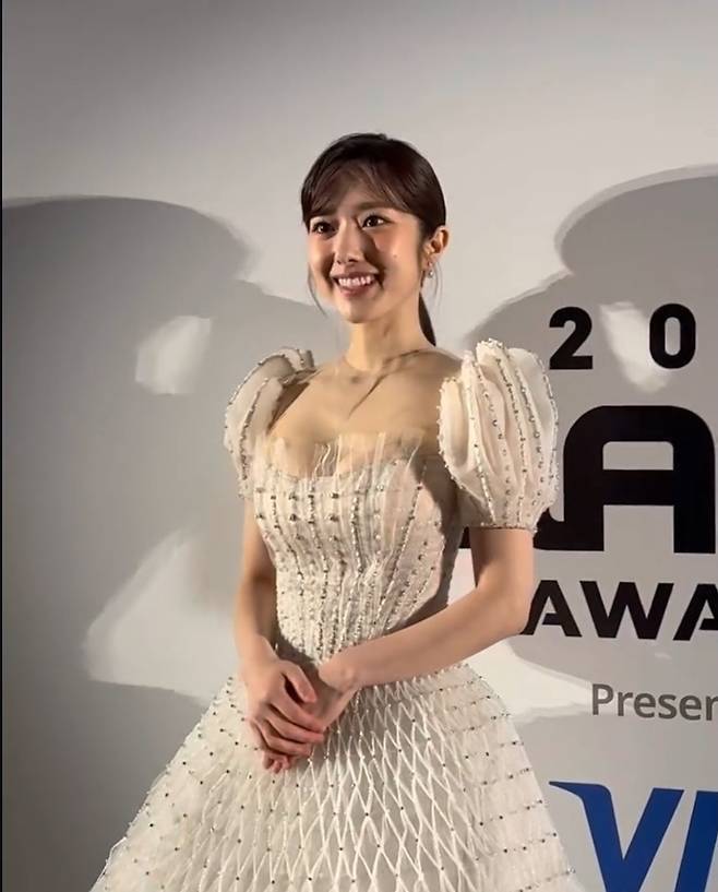 이혜성 오사카서 펼친 동화 같은 순간 엘사룩으로 눈길 사로잡아 스타와 라이프