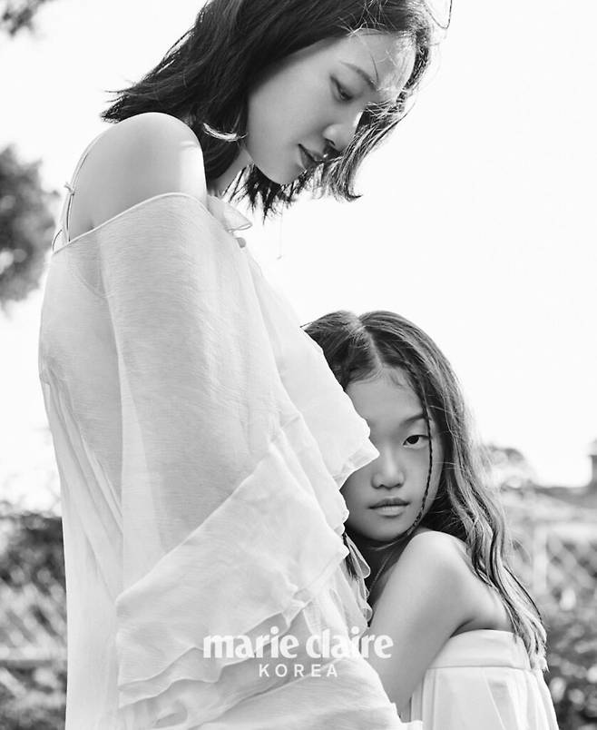 가족들도 모델 같다는 장윤주 가족 화보 데일리룩 뷰티패션따라와