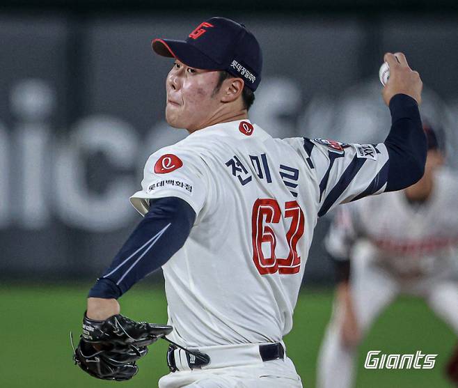 신인왕 강력 후보→6월 시즌 아웃→12월 수술대 새끼용은 좌절하지 않았다전미르 강해져서 돌아오겠다