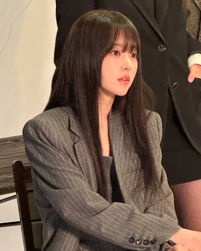 박보영 34살 맞아 수트 셋업 입은 청순여신 스타픽