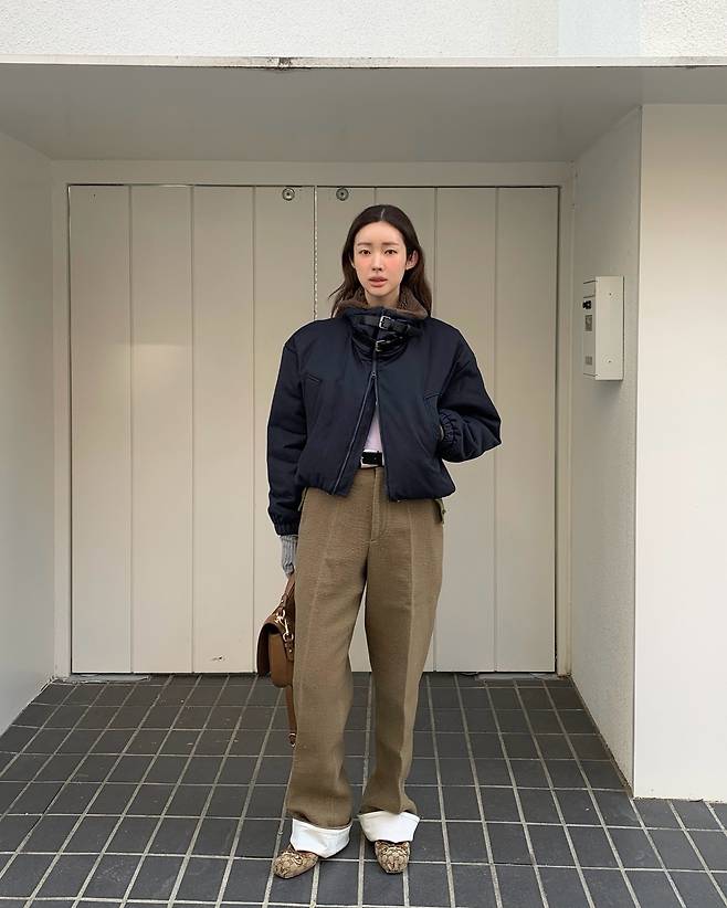 차정원 35살 맞아 숏패딩 코디로 완벽 비율 뽐내 웰니스라이프