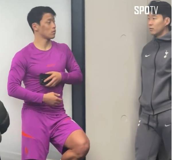 코리안더비 끝났으면 모여야지 손흥민 황희찬 양민혁의 훈훈한 대화