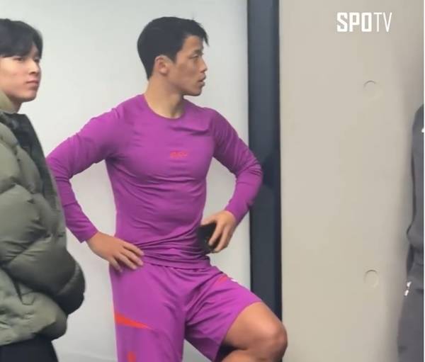 코리안더비 끝났으면 모여야지 손흥민 황희찬 양민혁의 훈훈한 대화