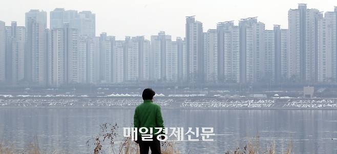 30대에 평생 숙제 풀었어요”생애최초 집 매수자 11년 만에 최대