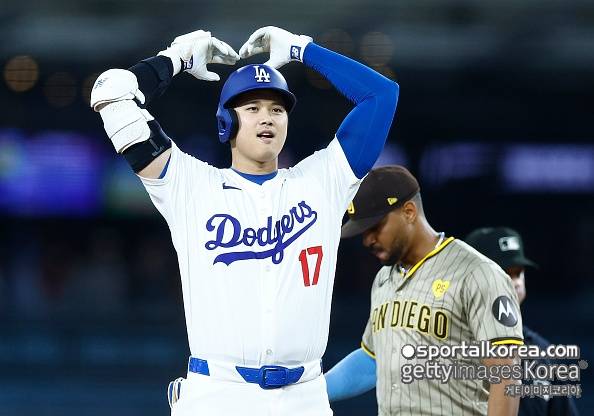 18관왕 실화? "MLB 155년 역사상 누구도 상상 못한 업적" 오타니, 스포팅뉴스 선정 '올해의 남자 선수' 영광 차지