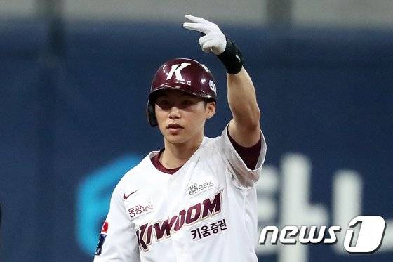글러브 전문가 여전히 매력적인 옵션 김하성 김혜성 1월에는 나란히 계약 소식 전할까