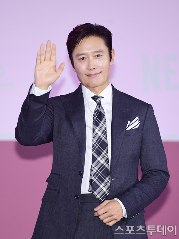 오징어게임2 이병헌 프론트맨·인호·영일 다중적인 인물한편으론 이정재 응원