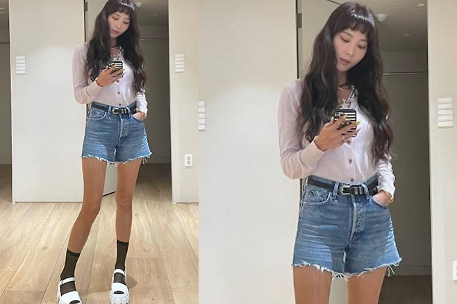 44세 믿기지 않는 관리17살 아들 둔 여배우170cm8등신 뽐낸 데님룩 어썸클