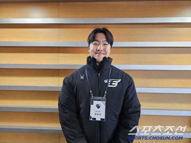 프로의 벽 아직은 자신감 가득 두려움 없는 156㎞ 신인 64세 老코치는 어떤 조언을 던졌나 인터뷰