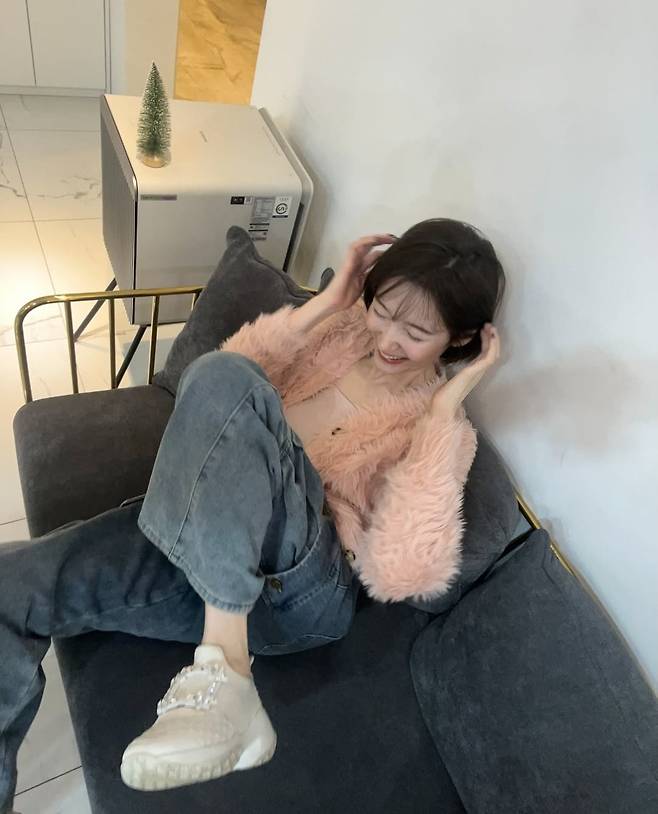 키도 큰데 여리여리 요즘 영화계 대세 배우로 자리 잡은 인기 폭발 여배우 데일리룩 뷰티는 내운명