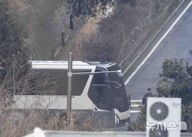 법조인 尹체포 저지 거부 소명서 배부경호처 직원 불이행 적법
