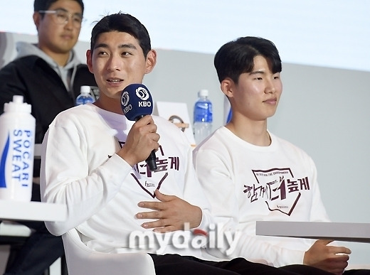 김혜성은 박지성 같은 선수 이정후 Ml 꿈 이룬 친구 향한 존경심 가득했다 Md인천공항