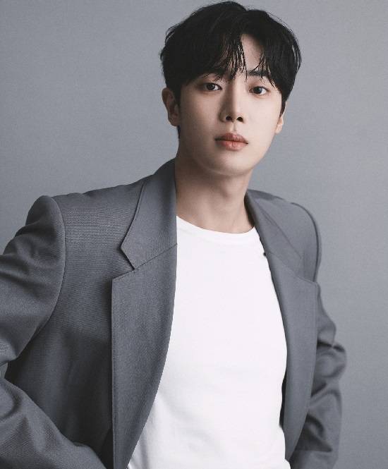 187cm 추영우 변우석 인기 잇나톱모델 父 추승일 투샷 보고파 반응 뜨겁다 엑s 이슈