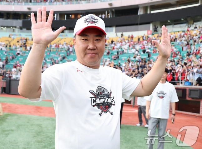 이런 디테일이 있나 부임 첫해 우승 이범호 감독이 밝힌 리더십 비결은 마음의 상처 주지 않는 것