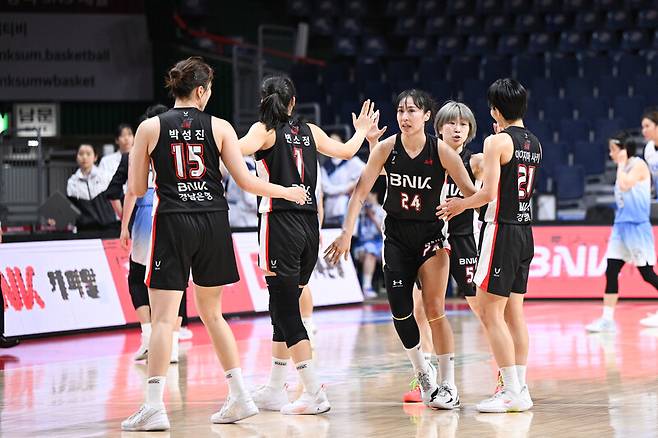 [BK 프리뷰] '1승 2패' BNK, 상대 전적에서 밀리는 삼성생명 홈으로 불러들여