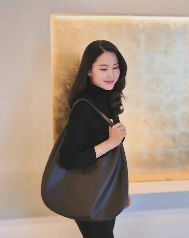10년지기 남사친과 깜짝결혼♥1살 연상 금융맨이 반한 미모의 여배우 뷰티는 내운명